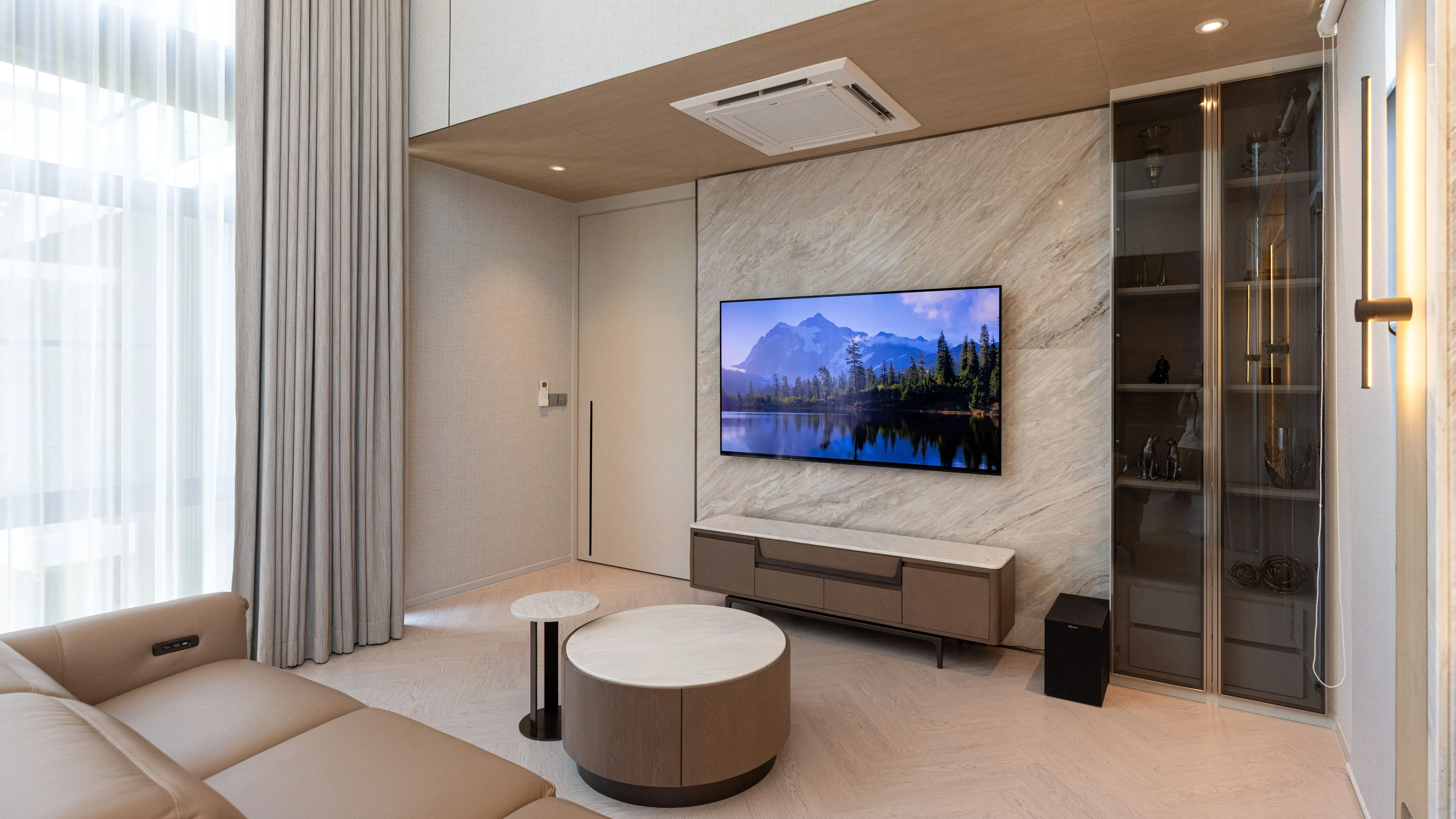 Nantawan, Modern Serenity Revisited - Muller Design Solution